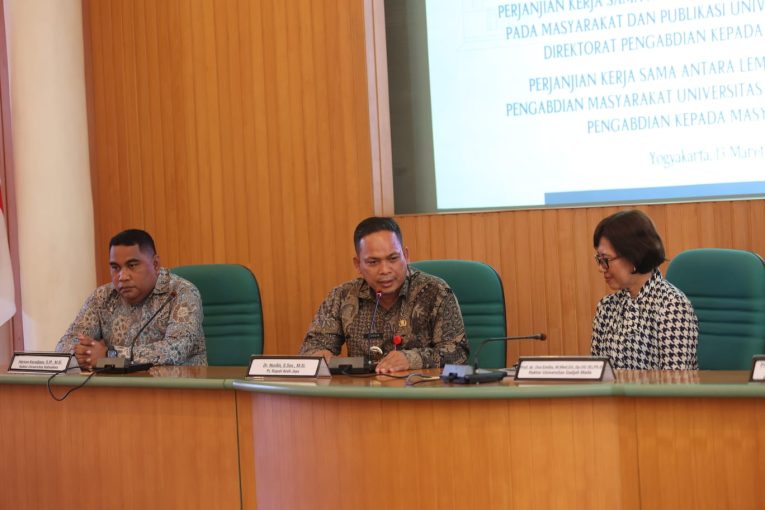 Seremoni Penandatangan Nota Kesepahaman Bersama dan Perjanjian Kerja Sama UGM dengan Pemerintah ...